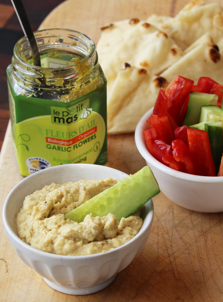 Houmous (hummus) à l'ail rôti ou aux fleurs d'ail - Recettes - Le Petit Mas